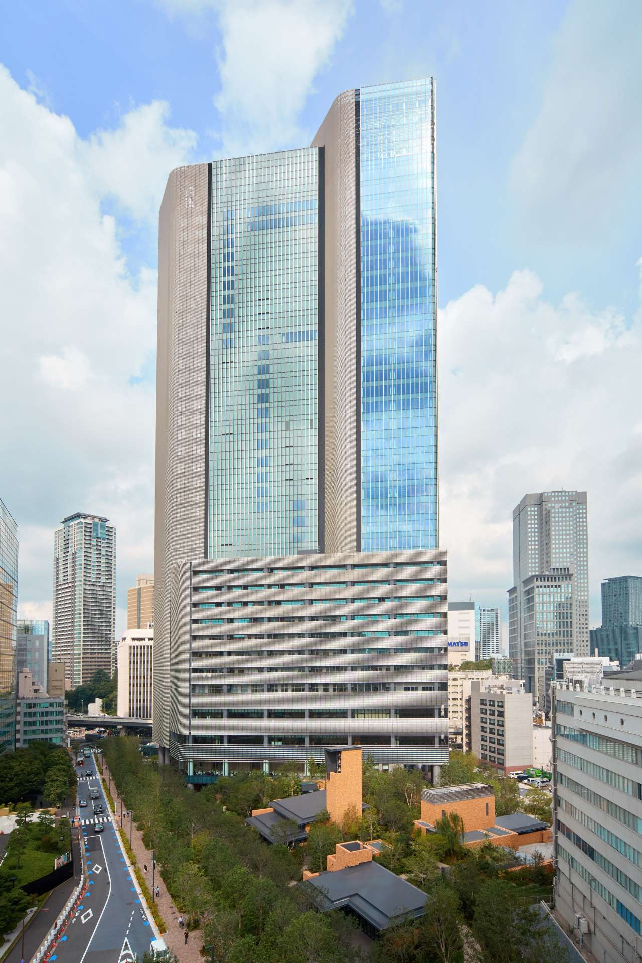 “Tokyo Review 005” “Districts Around “Dai-gaiku” and “Akasaka Intercity ...